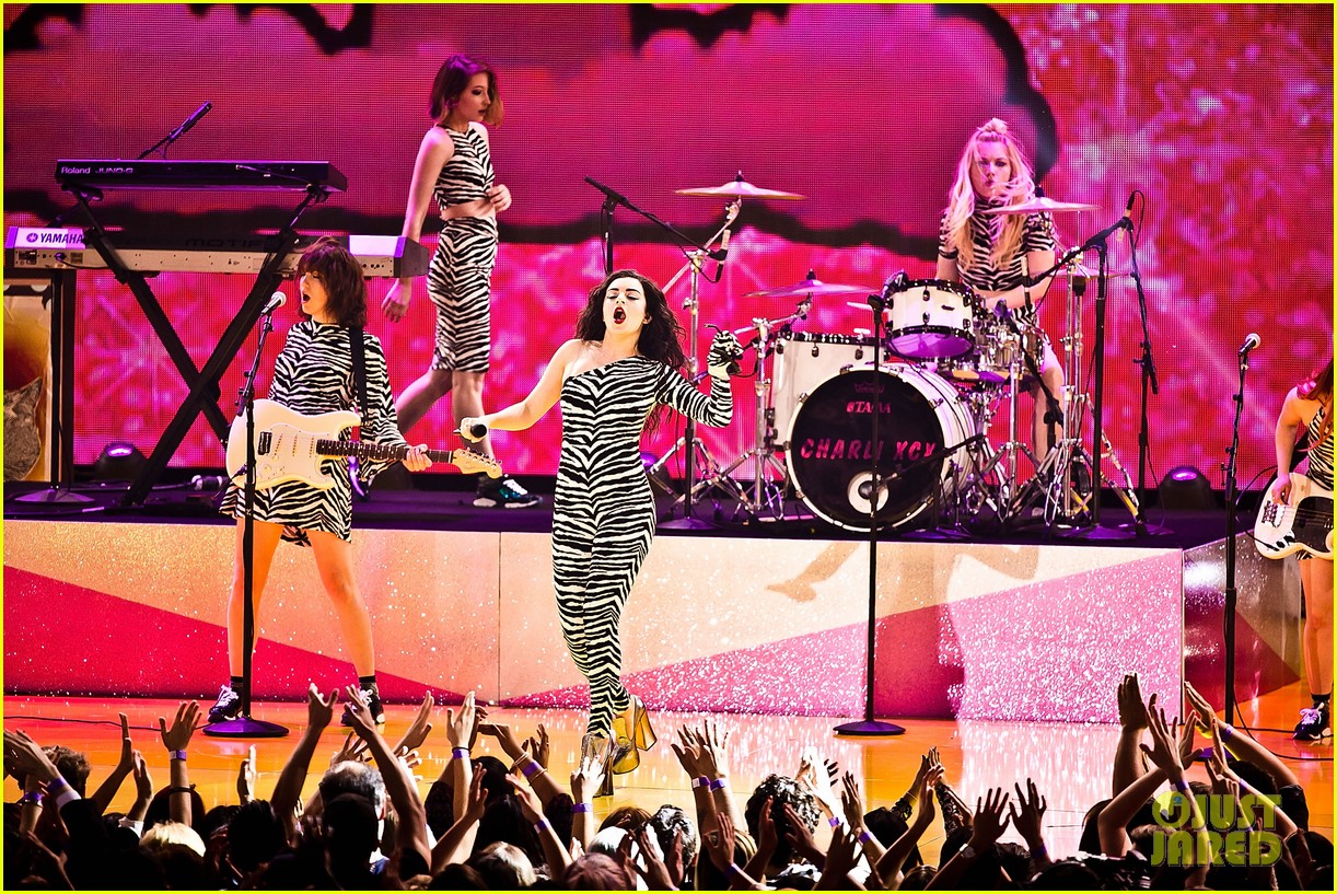 'Drop That Kitty' Is Our JJ Music Monday - Full Song & Lyrics!: Photo ...