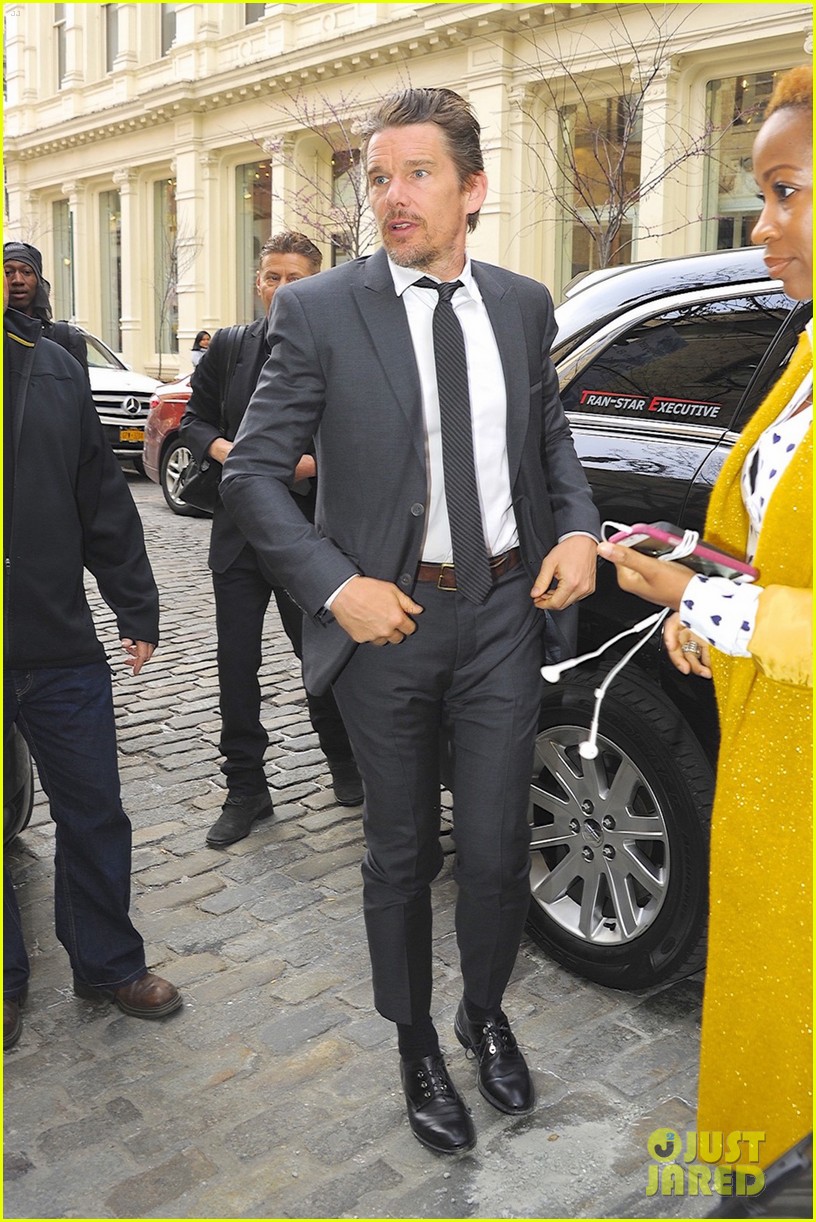 January Jones Reveals What It's Like Working with Boyfriend Will Forte ...