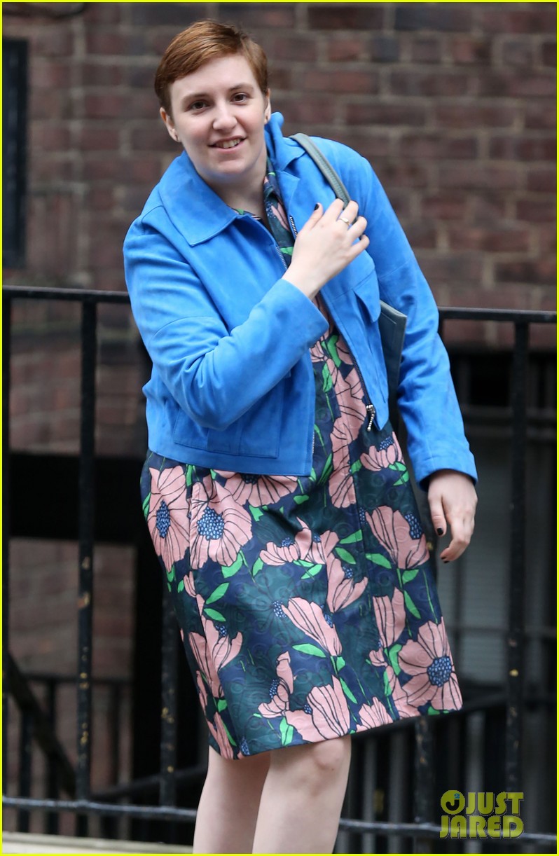 Lena Dunham Takes the Director's Chair for 'Girls': Photo 3350519 ...