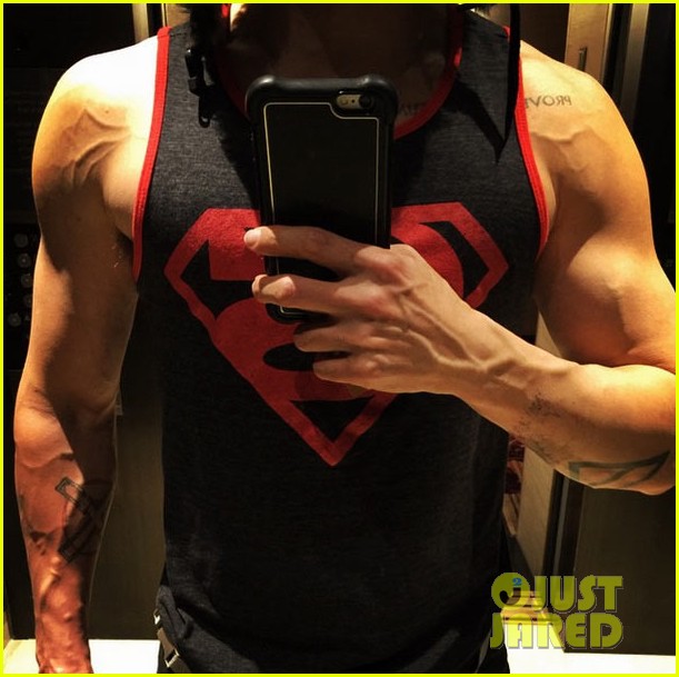 Jared Leto's Joker Muscles Are Out of Control - See the Photo!: Photo ...