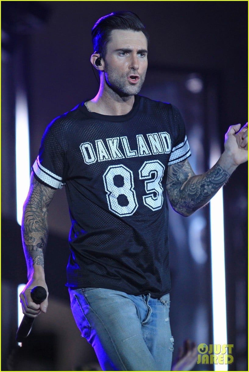 Adam Levine's First Artist Rozzi Crane Releases Debut EP!: Photo ...