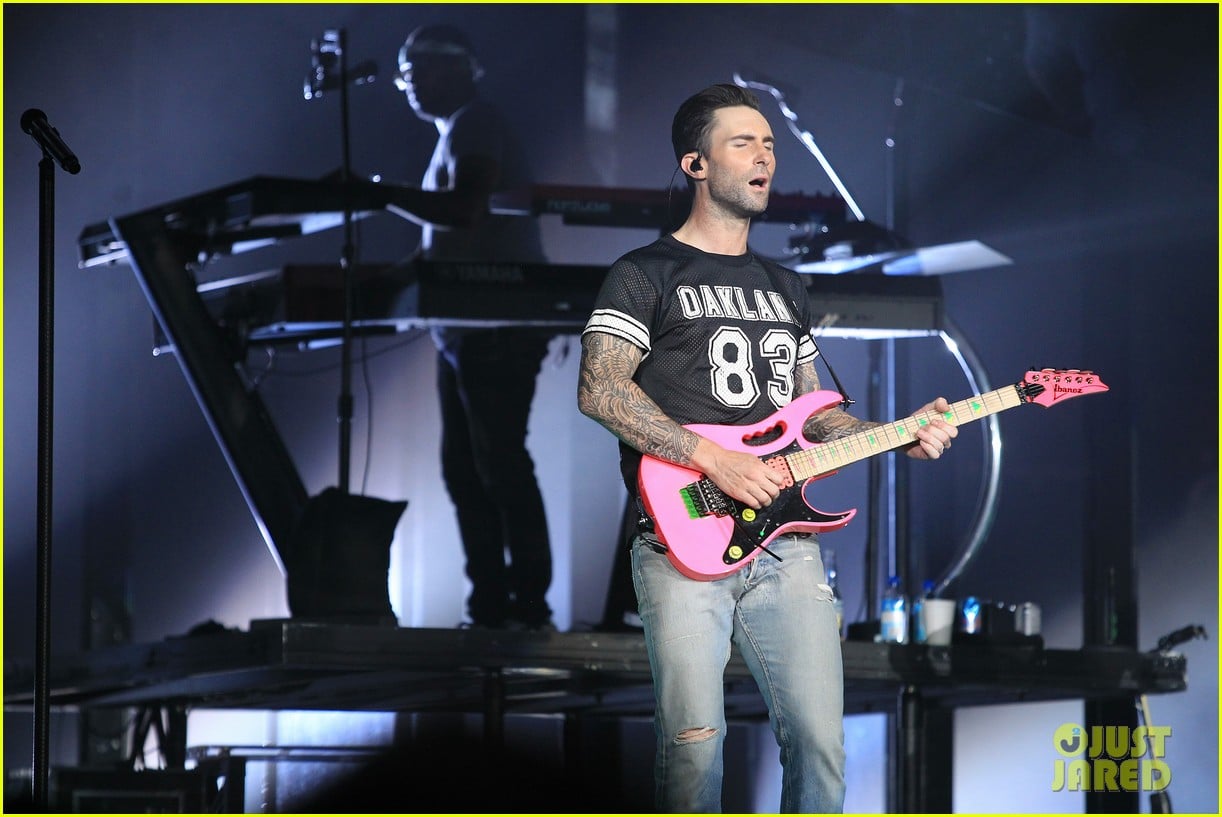 Adam Levine's First Artist Rozzi Crane Releases Debut EP!: Photo ...