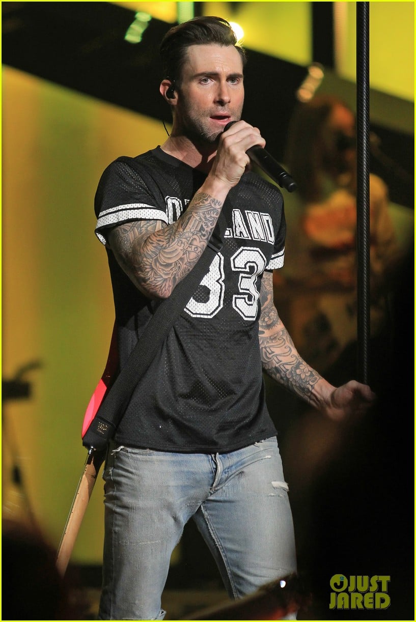 Adam Levine's First Artist Rozzi Crane Releases Debut EP!: Photo ...