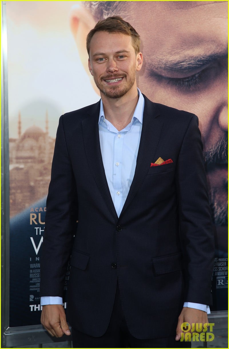 Isabel Lucas Joins Russell Crowe at 'The Water Diviner' Hollywood ...