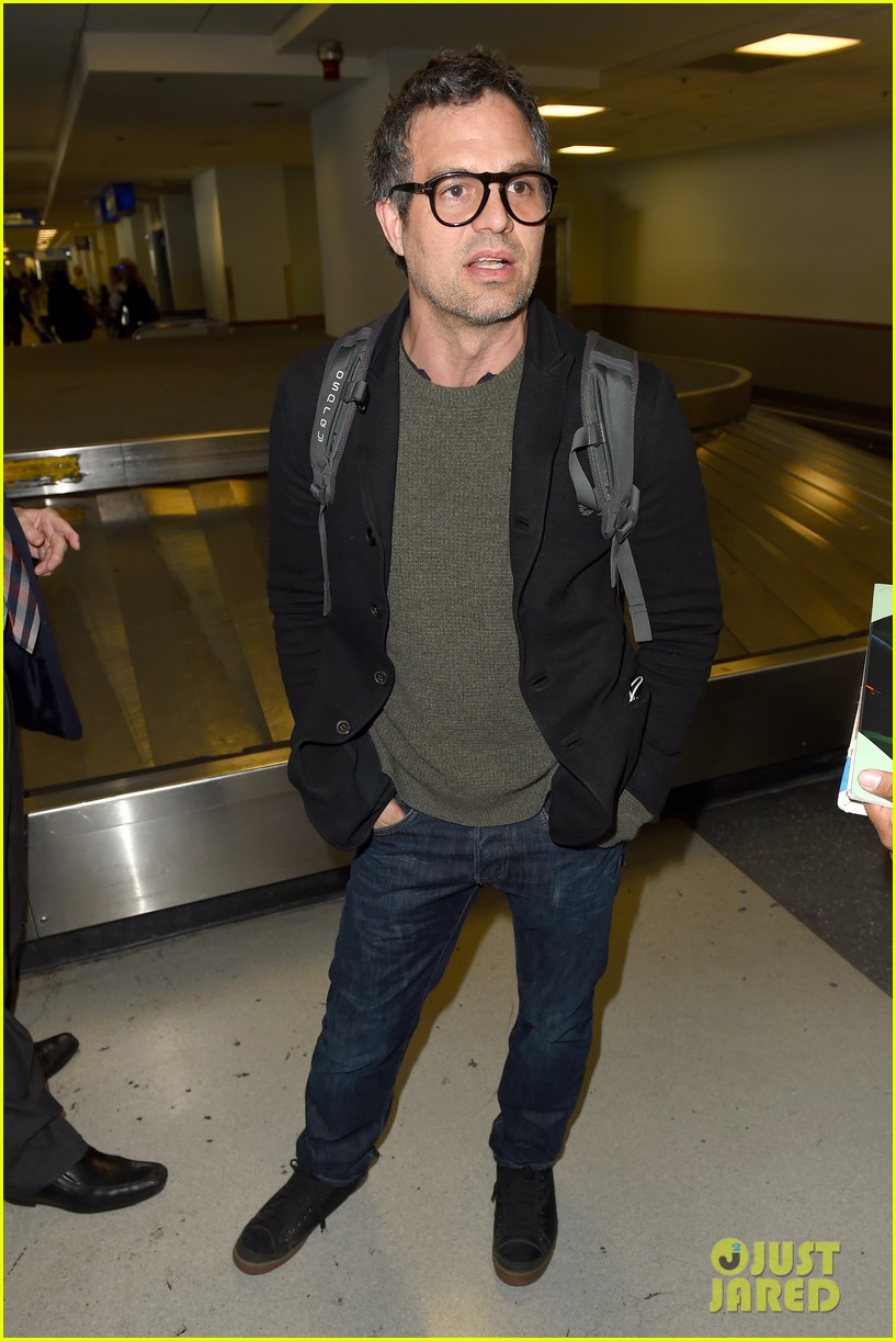 Mark Ruffalo Continues to Take a Stand Against Fracking: Photo 3344089 ...