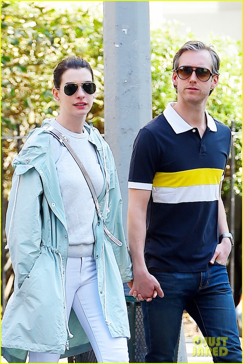 Anne Hathaway Keeps Busy With 'Grounded,' While Hubby Adam Shulman ...