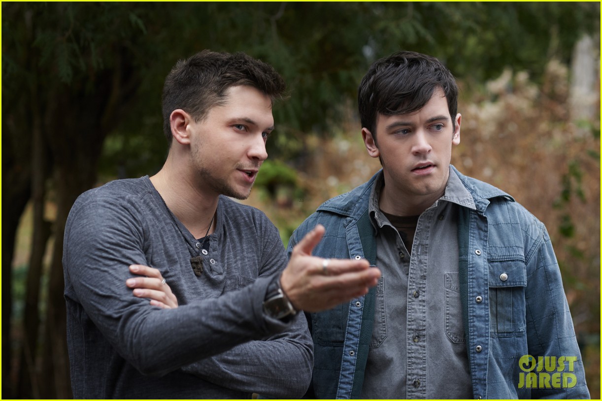 Jennette McCurdy Fights to Survive in First Trailer for Netflix ...