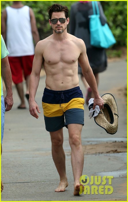 Matt Bomer Goes Shirtless in Hawaii with Husband Simon Halls: Photo 3374002 | Matt Bomer ...