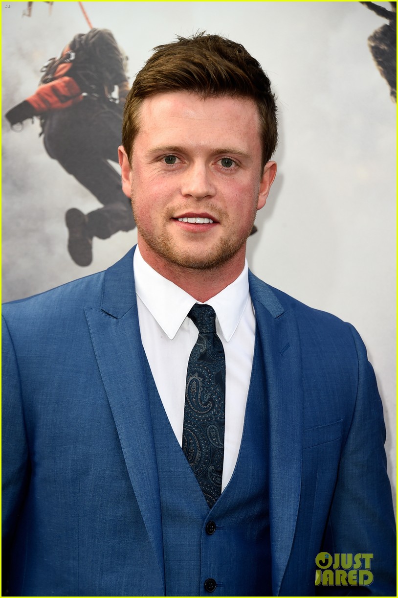 Alexandra Daddario & Colton Haynes Premiere 'San Andreas' in Hollywood ...