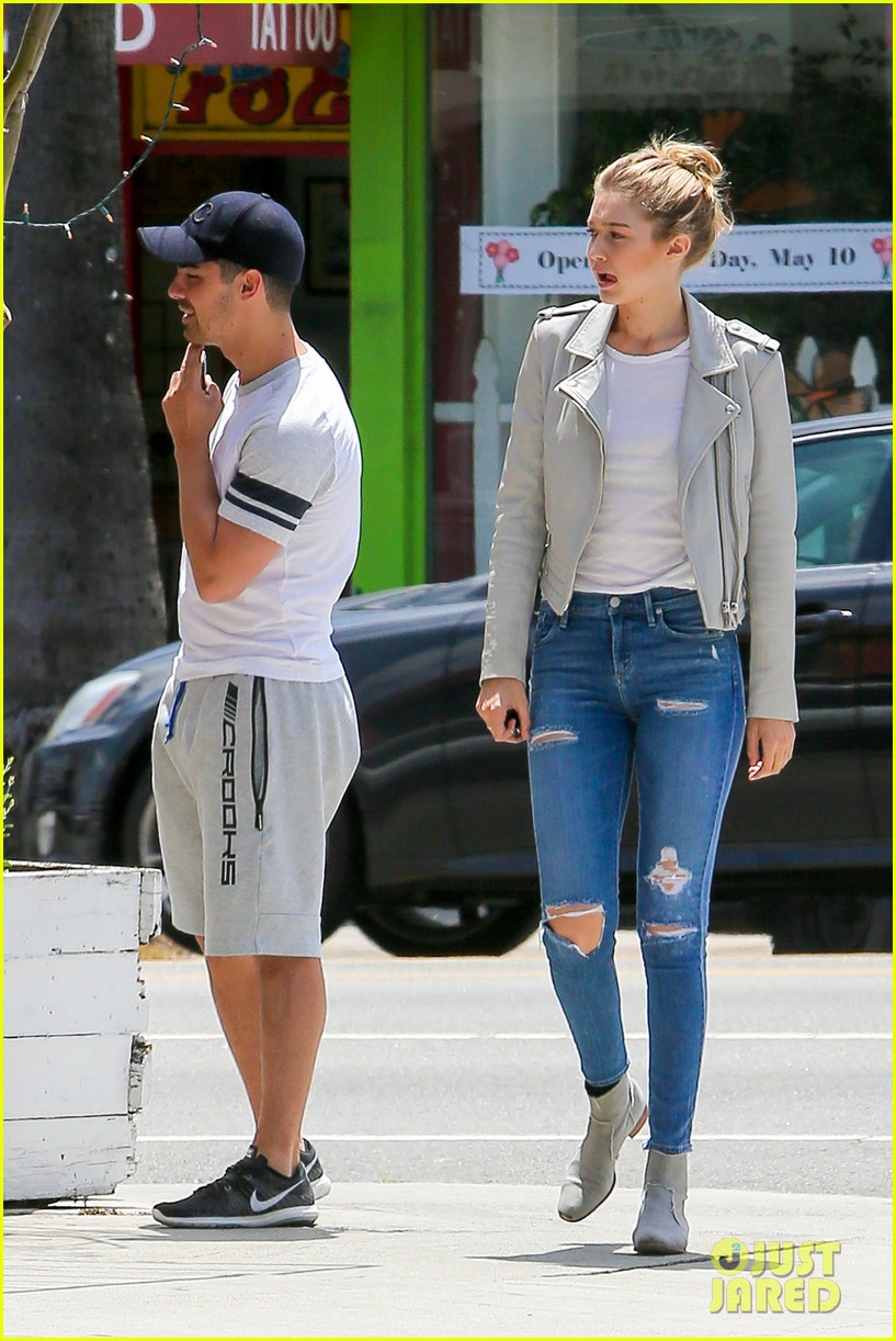 Gigi Hadid Grabs Lunch With Joe Jonas After Cody Simpson Split: Photo ...
