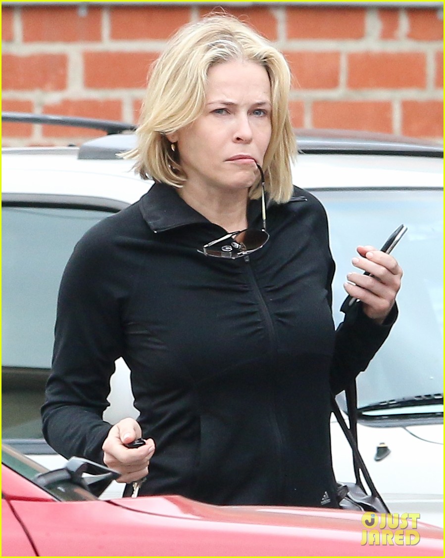Chelsea Handler Recalls Hilarious Experience Trying Marijuana Edibles ...