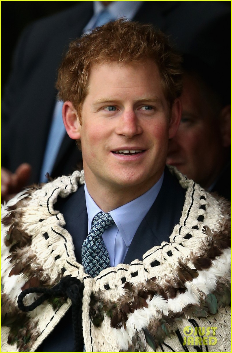 Prince Harry Welcomed Into Putiki Marae Comittee in New Zealand!: Photo ...