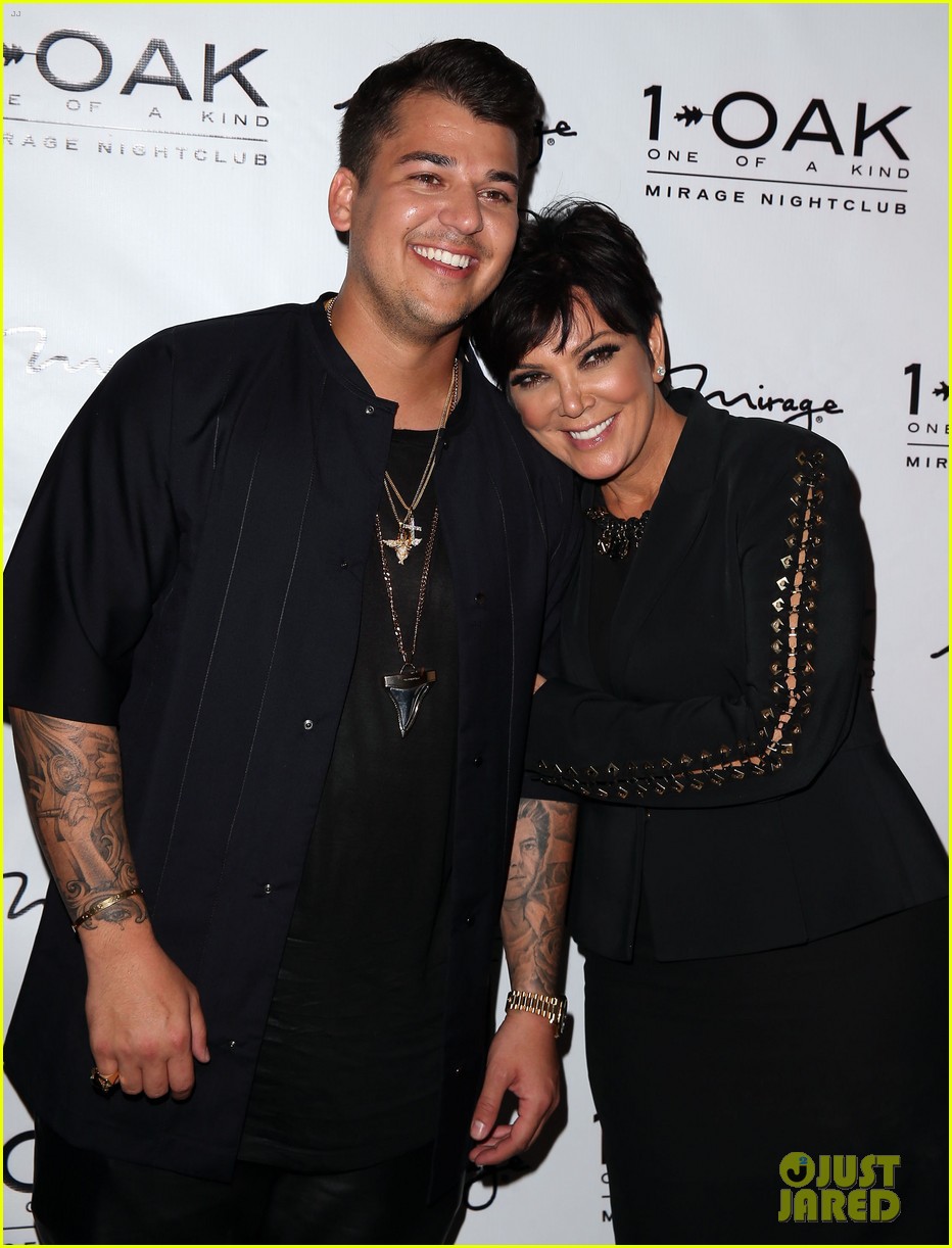 Kris Jenner Slams Rob Kardashian Rehab Reports: Photo 3381014 | Kris ...