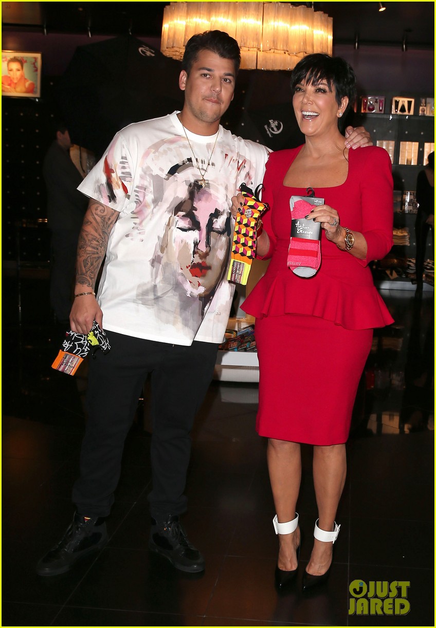 Kris Jenner Slams Rob Kardashian Rehab Reports: Photo 3381021 | Kris ...