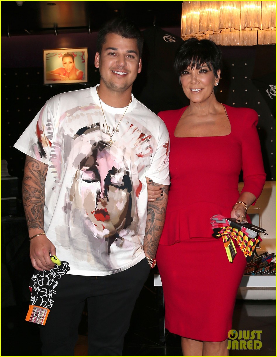 Kris Jenner Slams Rob Kardashian Rehab Reports: Photo 3381025 | Kris ...