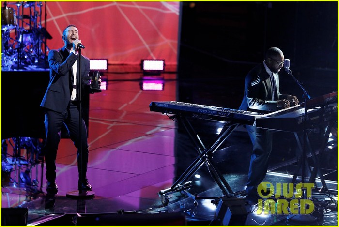 Adam Levine & Maroon 5 Perform on 'The Voice' Finale!: Photo 3373974 ...