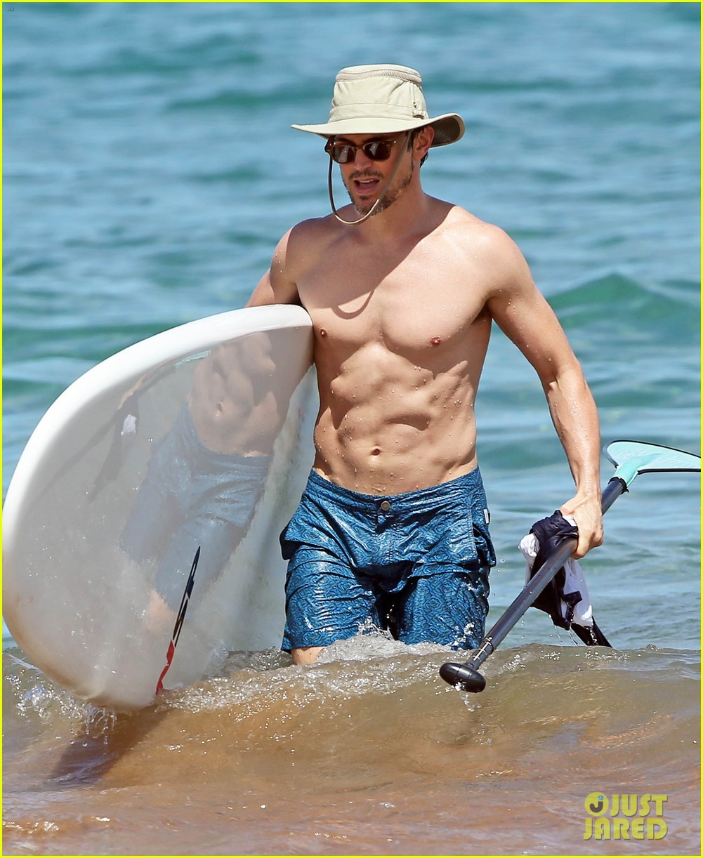 Matt Bomer Shows Off Shirtless Body While Paddleboarding With Husband Simon Halls: Photo 3374663 ...