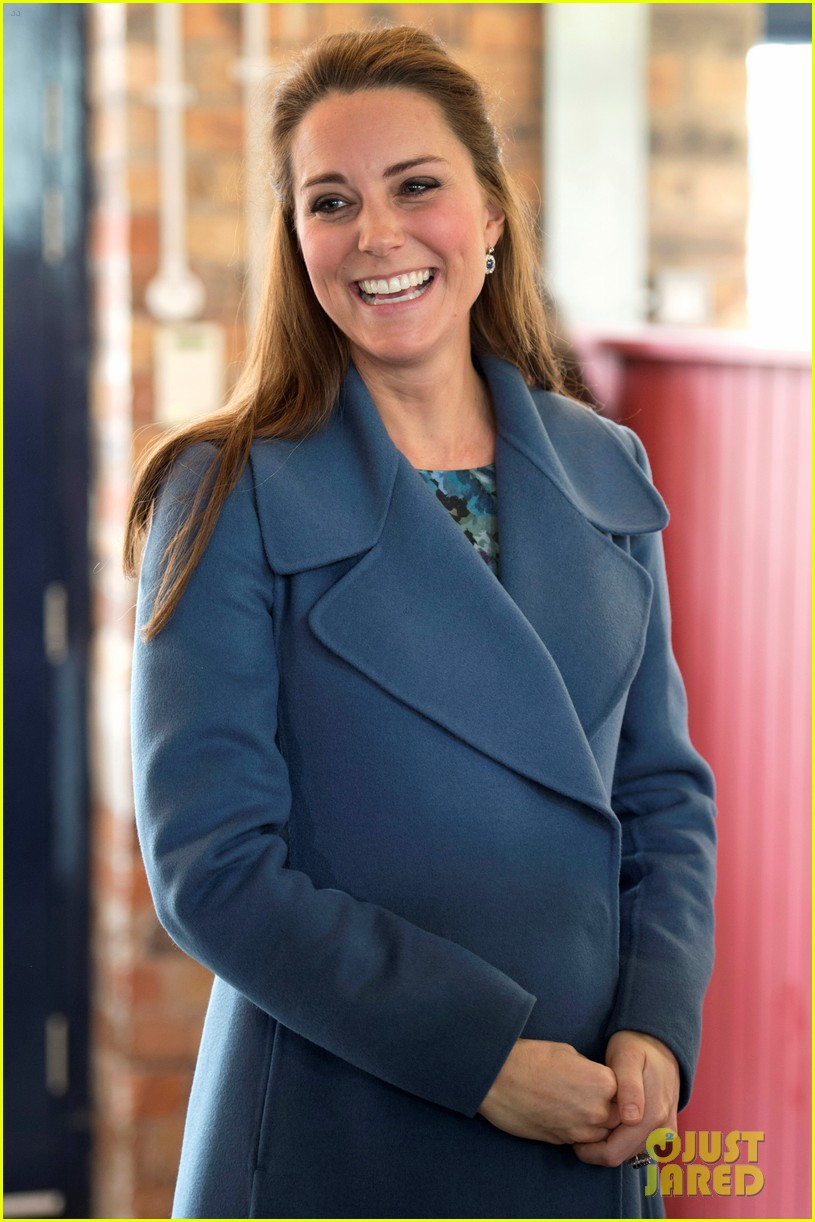 Kate Middleton Gives Birth to Royal Baby Girl!: Photo 3360633 ...
