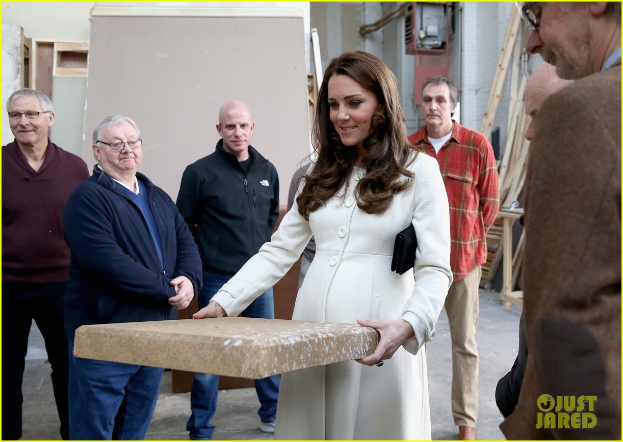 Kate Middleton Gives Birth to Royal Baby Girl!: Photo 3360640 ...