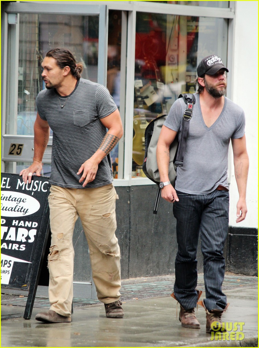 Jason Momoa Shows Off His Aquaman Physique in London: Photo 3374501 ...