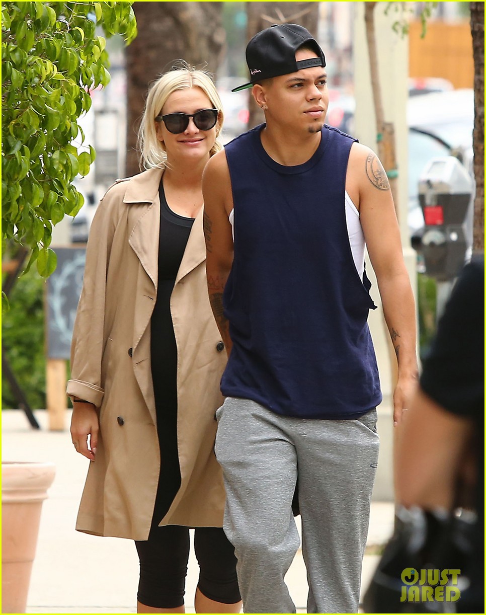 Ashlee Simpson's Husband Drops New Song 'How to Live Alone' - Listen ...