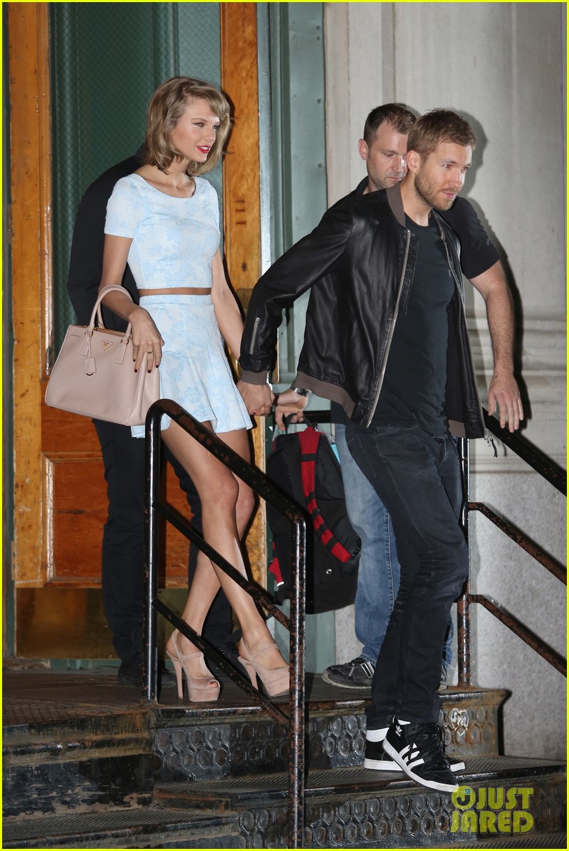Taylor Swift & Calvin Harris Hold Hands for NYC Date Night!: Photo ...