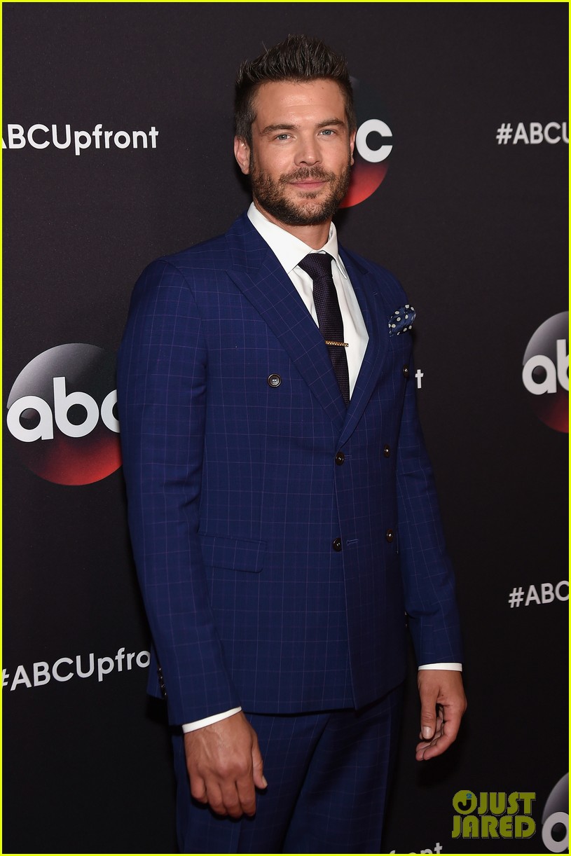 Ed Westwick & Chace Crawford Are Both Heading to ABC!: Photo 3368218 ...