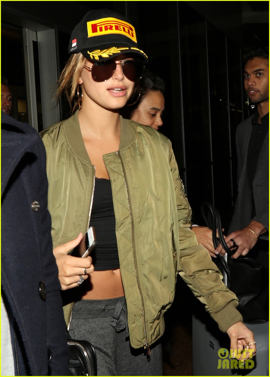 Justin Bieber Travels Down to Sydney for Hillsong Church: Photo 3404168 ...