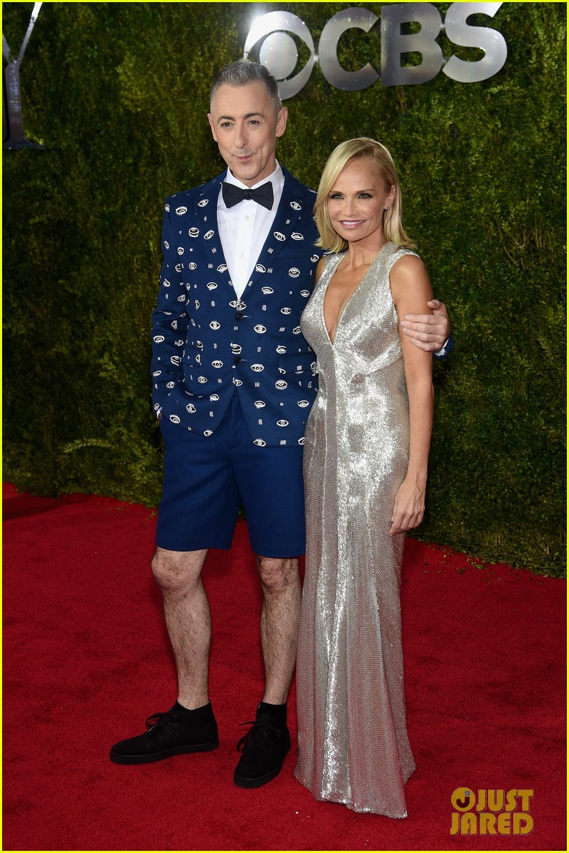 Kristin Chenoweth & Alan Cumming Kick Off the Tony Awards 2015 Red ...