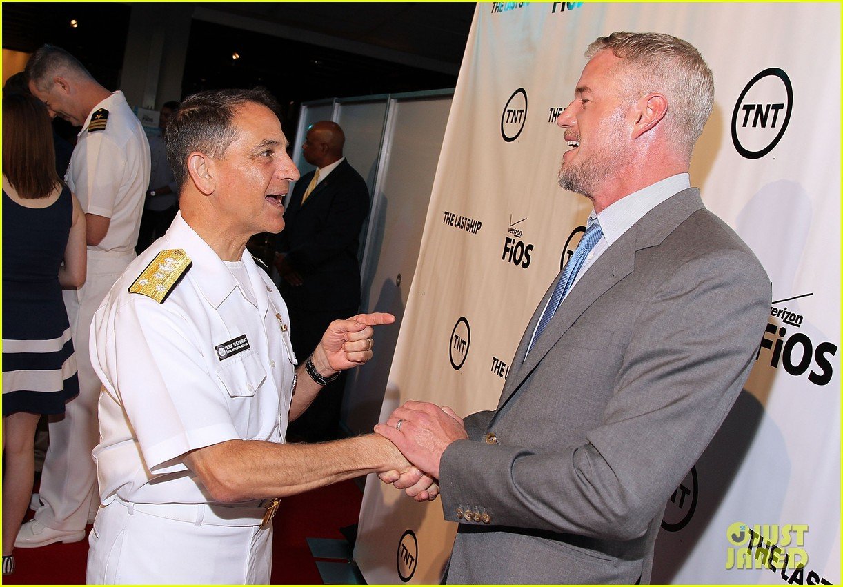 Eric Dane Accepts Navy Medals Earned By His Late Father: Photo 3393367 ...