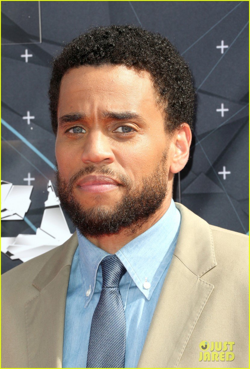 People Can't Get Over Michael Ealy Dropping His Kids Out of a Window in ...