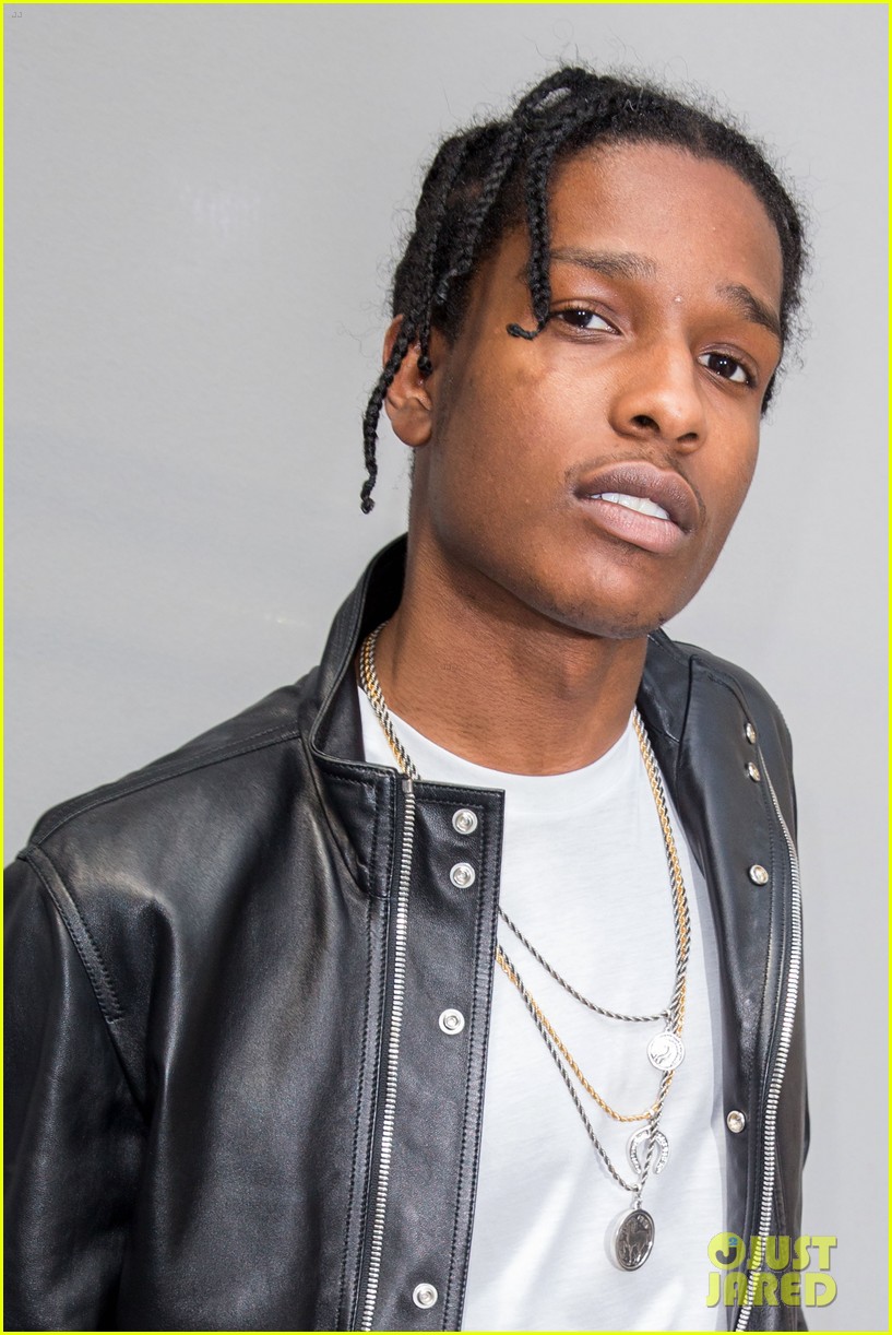 Full Sized Photo of dave franco adam driver dior homme show 04 | Photo ...