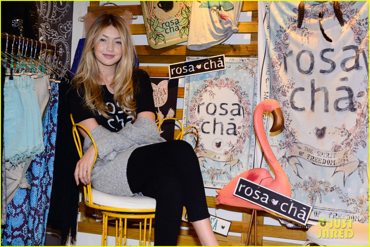 Gigi Hadid Meets Brazilian Fans At Rosa Cha Promo Event: Photo 3391073 ...