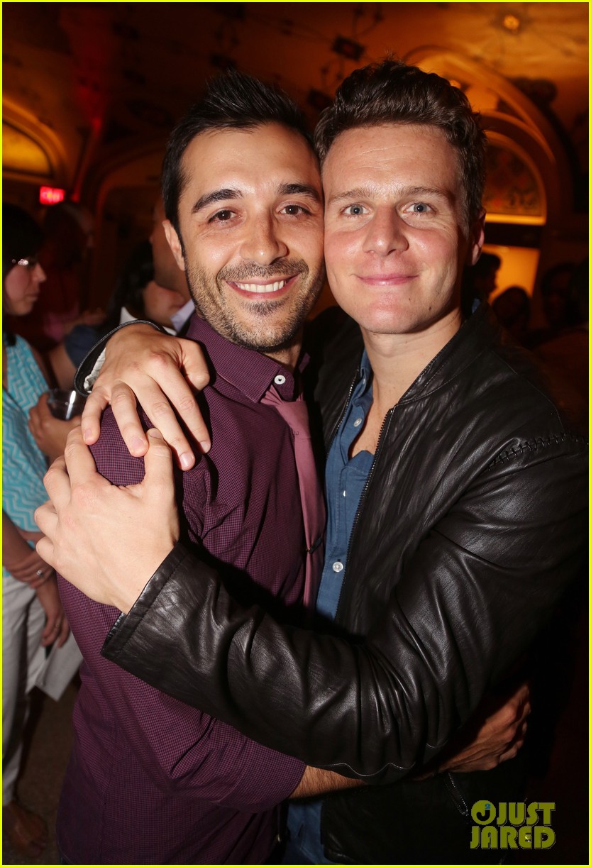 Jonathan Groff Celebrates 'A New Brain' Opening: Photo 3401968 ...