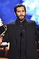 Jake Gyllenhaal Receives Award from Rachel McAdams at Guys Choice ...