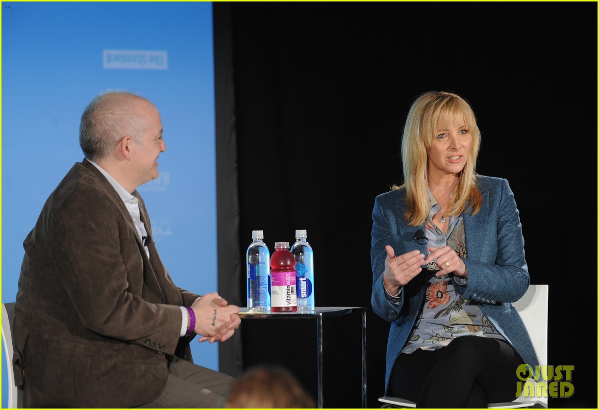 Lisa Kudrow On 'Friends' Reunion: 'The Six Of Us Can't Even Meet For ...