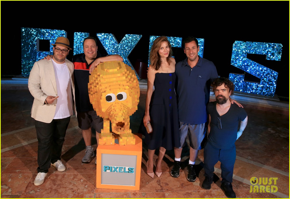 Michelle Monaghan & Adam Sandler's 'Pixels' Releases More Footage in ...