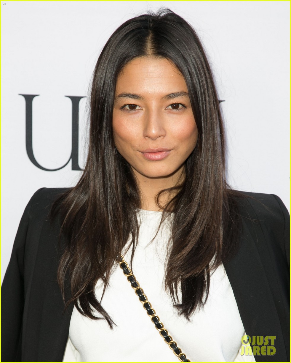 Joaquin Phoenix, Isabel Lucas & Colin Egglesfield Bring 'Unity' To Los ...