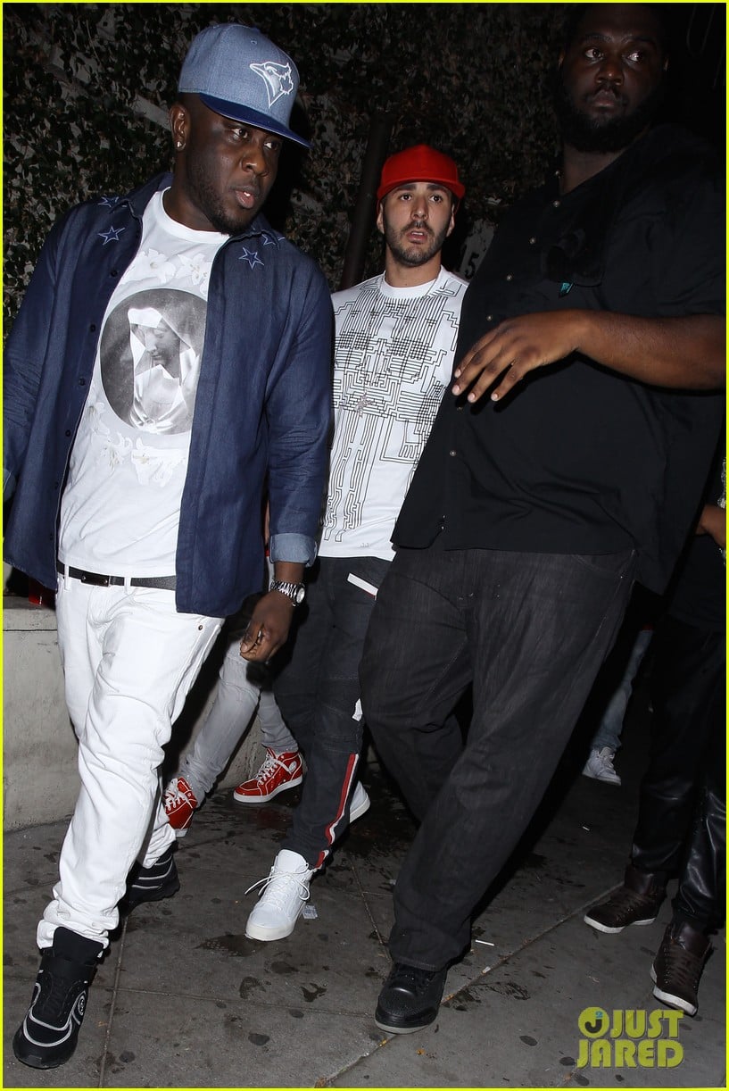 Rihanna & Soccer Star Karim Benzema Spend More Time Together: Photo ...