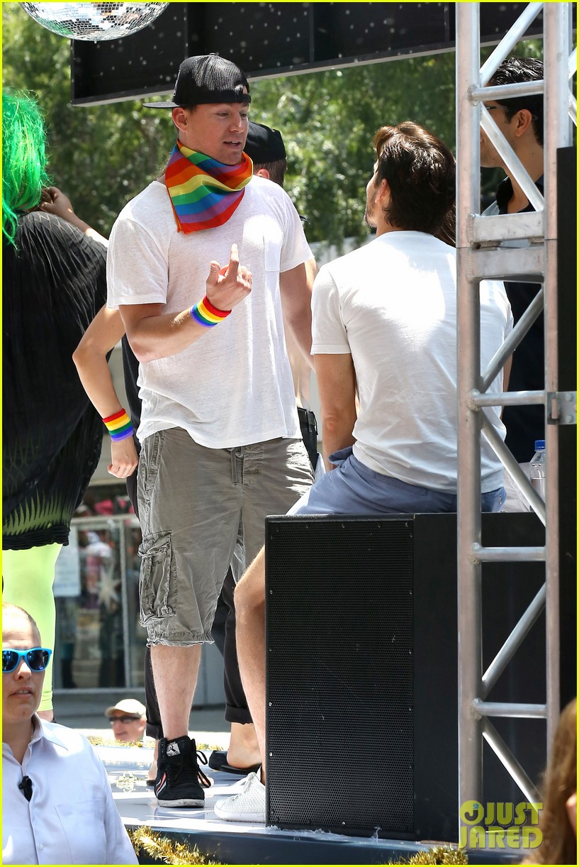 Channing Tatum & Matt Bomer Dance on L.A. Pride Float!: Photo 3393821 ...