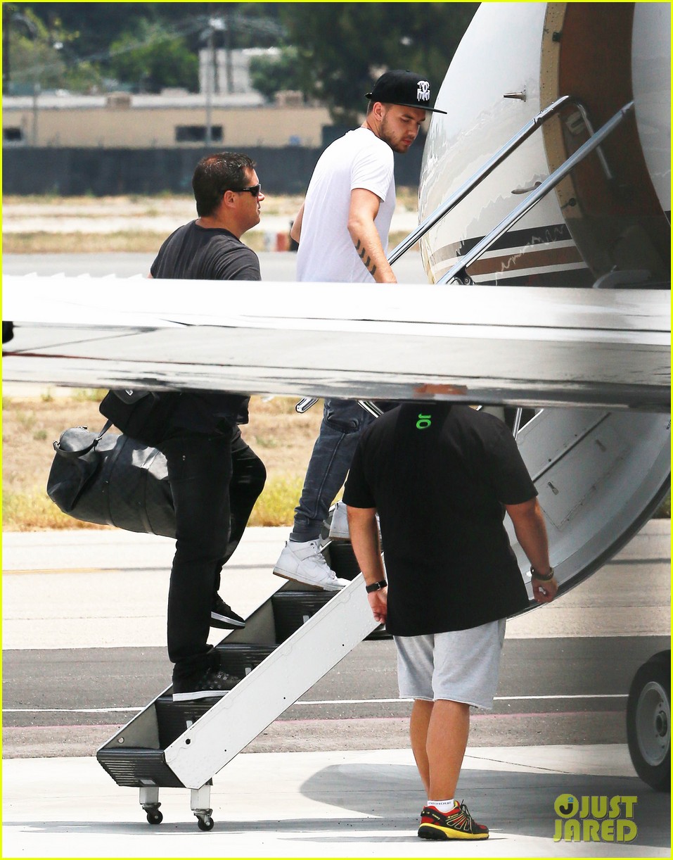 One Direction's Louis Tomlinson Thanks Fans for Support: Photo 3422065 ...