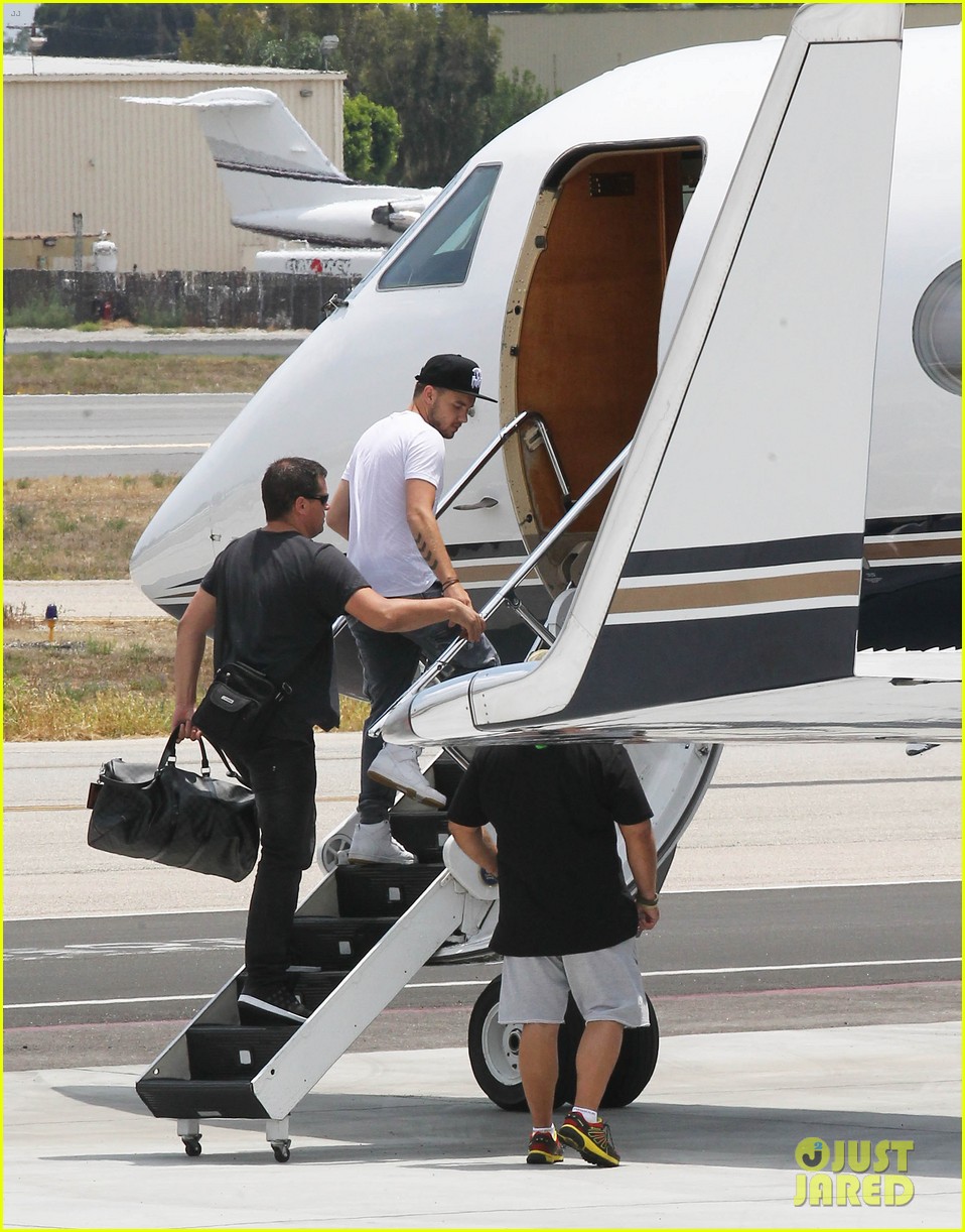 One Direction's Louis Tomlinson Thanks Fans for Support: Photo 3422066 ...