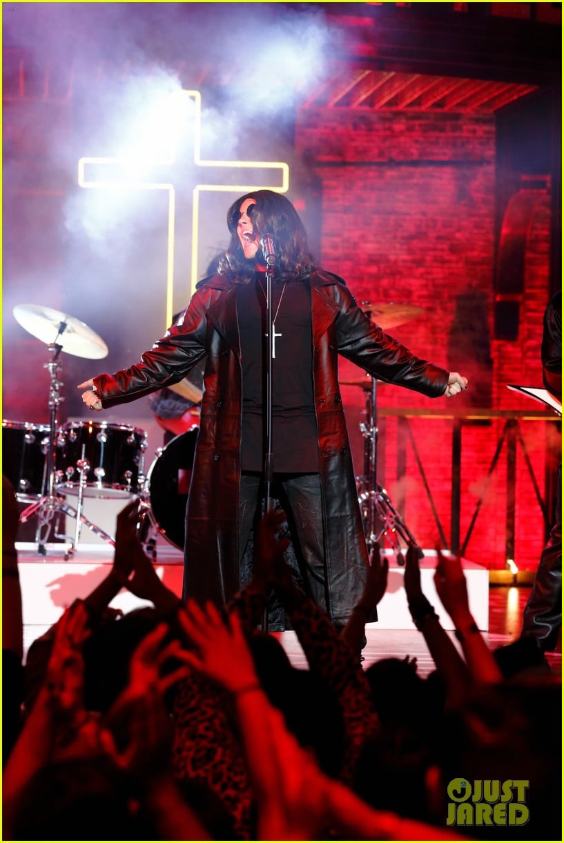 Justin Bieber Loses 'Lip Sync Battle' to Deion Sanders (Videos): Photo ...