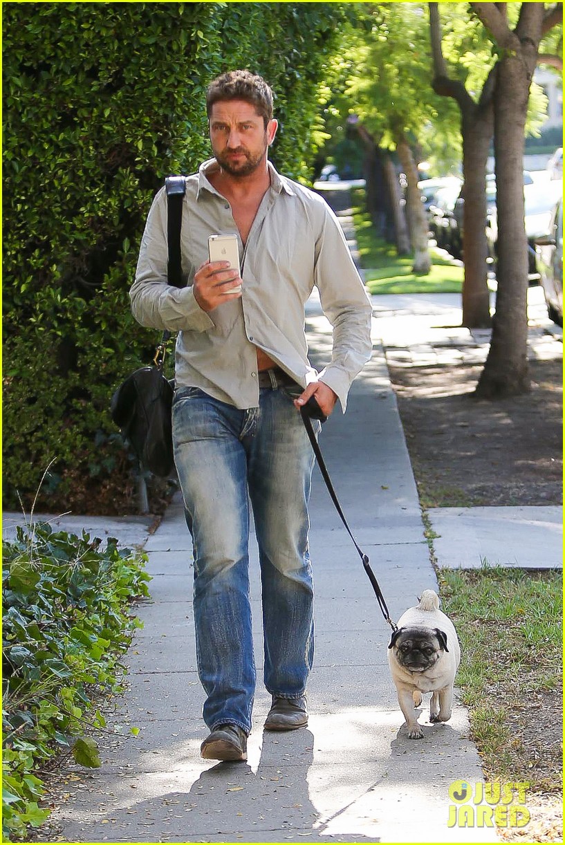 Gerard Butler Takes His Cute Dog Lolita For a Walk: Photo 3423110 ...