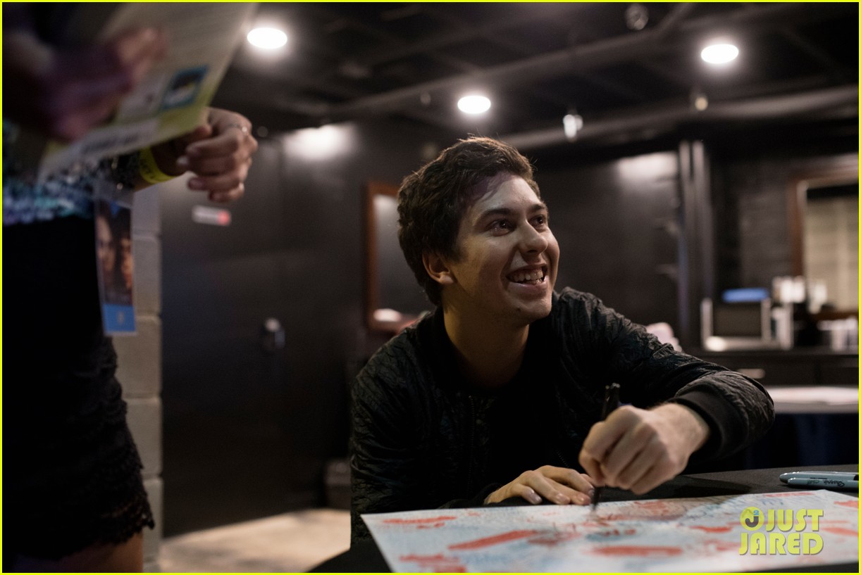 Cara Delevingne Drops Sick Beatboxing Skills On 'Tonight Show' - Watch ...