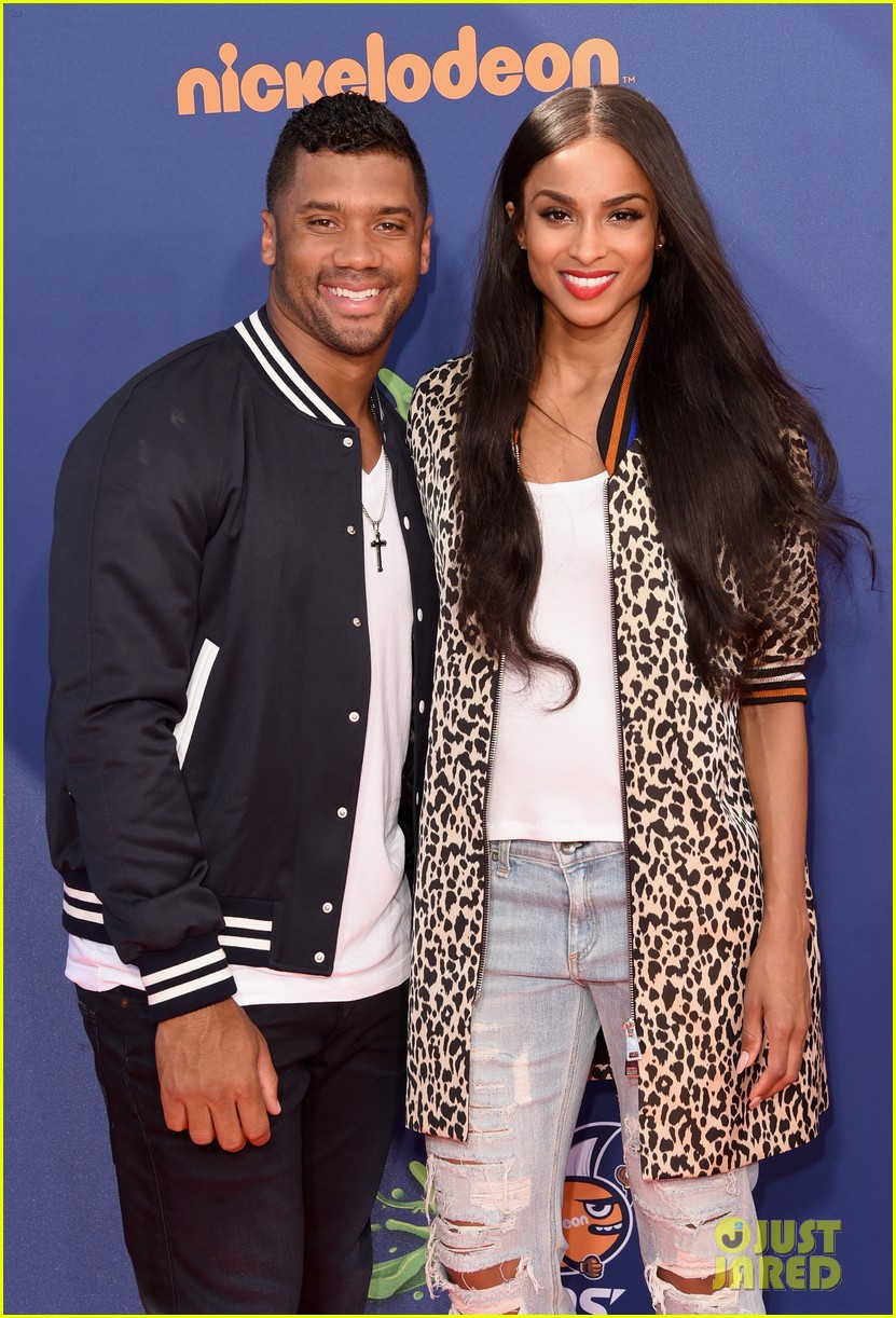 Ciara Supports Boyfriend Russell Wilson at Kids' Choice Sports Awards ...