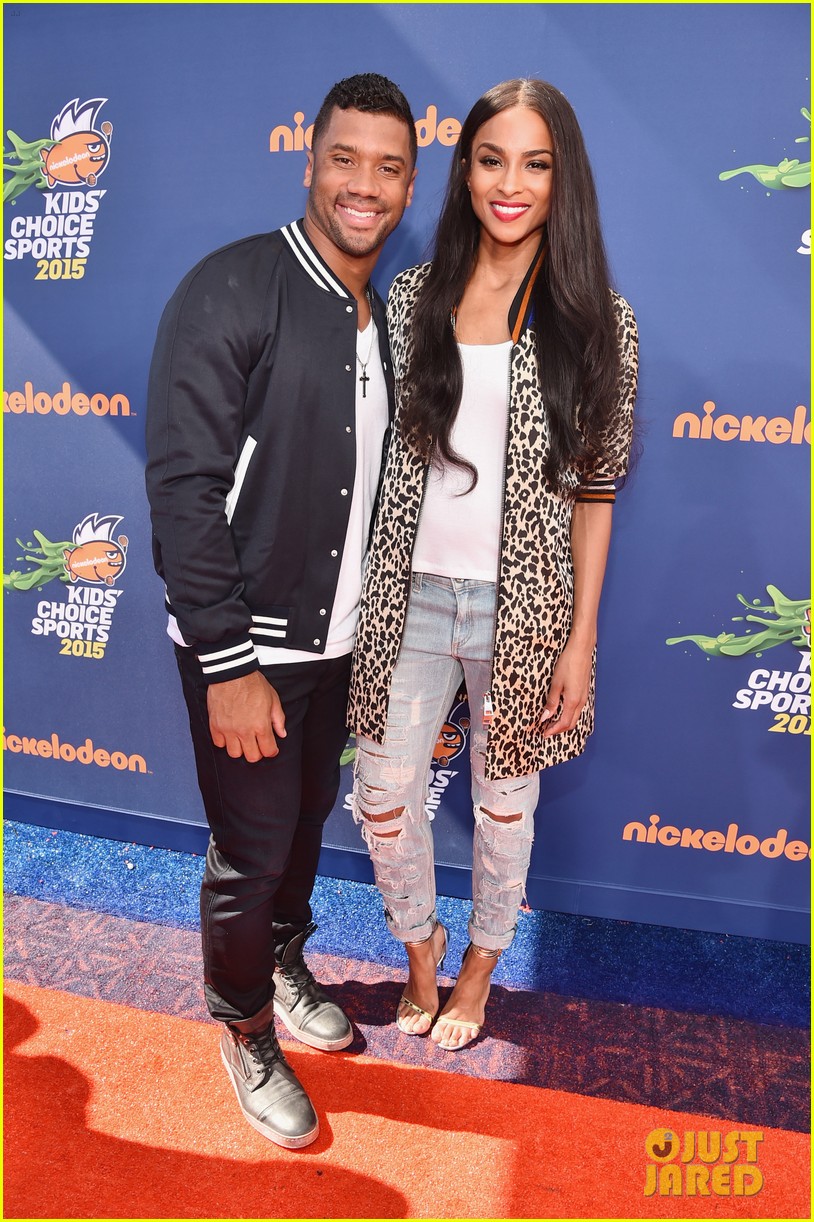 Ciara Supports Boyfriend Russell Wilson at Kids' Choice Sports Awards ...