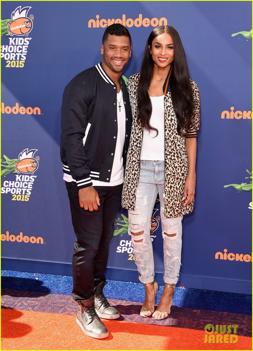 Ciara Supports Boyfriend Russell Wilson at Kids' Choice Sports Awards ...