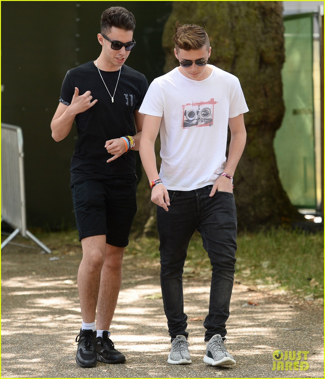 David & Victoria Beckham Celebrate 16-Year Anniversary: Photo 3408922 ...