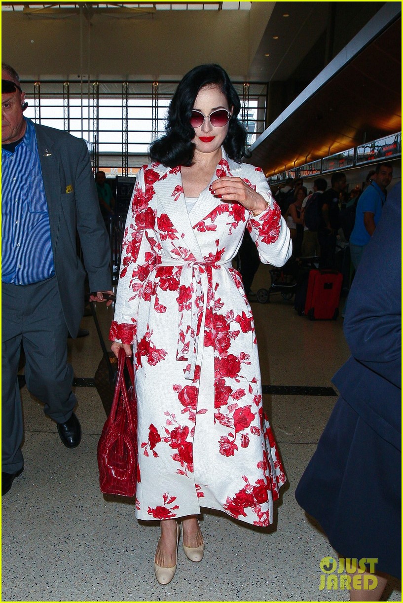 Dita Von Teese's Ex-Husband Marilyn Manson Opens Up on Their Failed ...